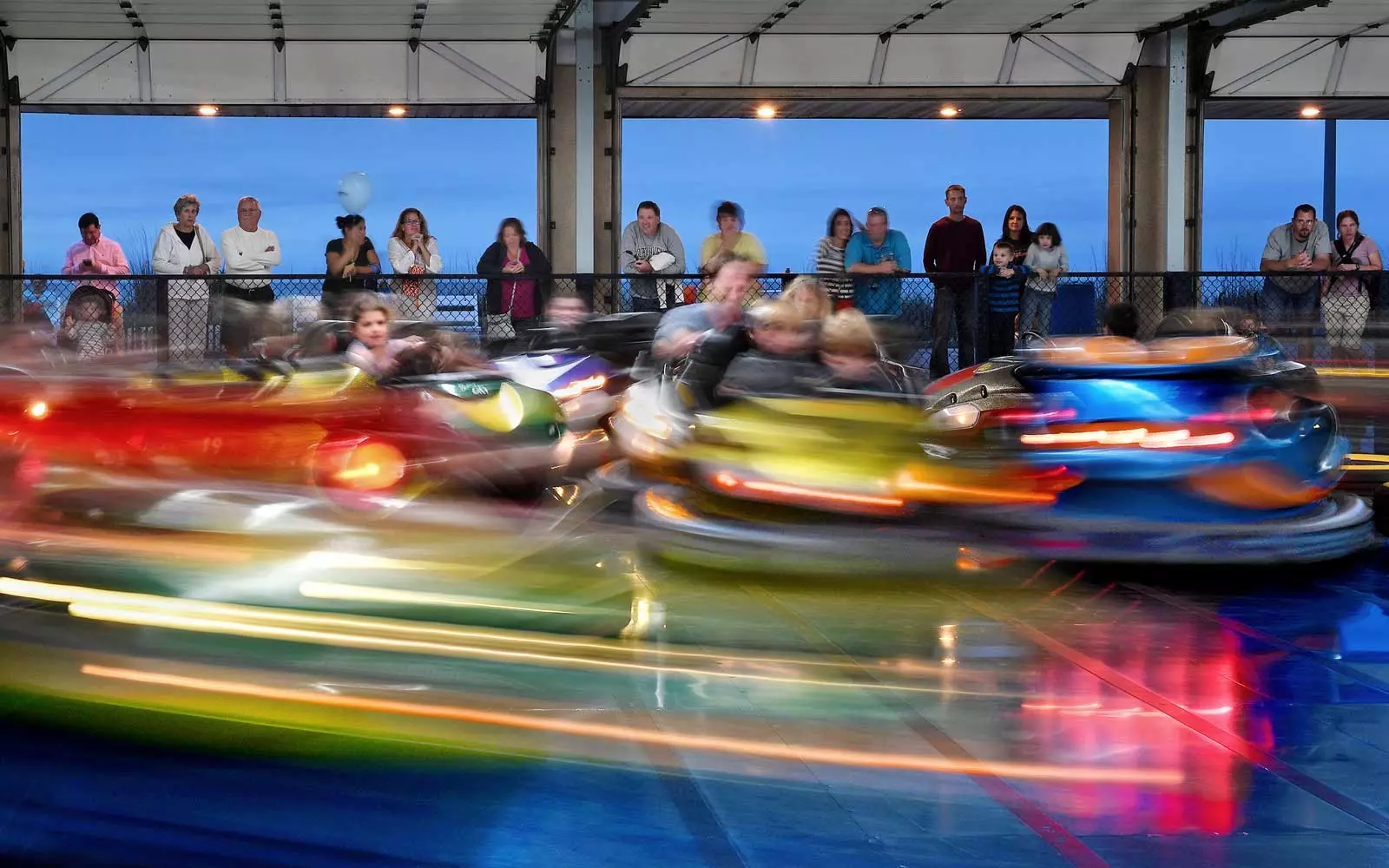 Cotxes de para-xocs del Funland Amusement Park, Rehoboth Beach, Delaware