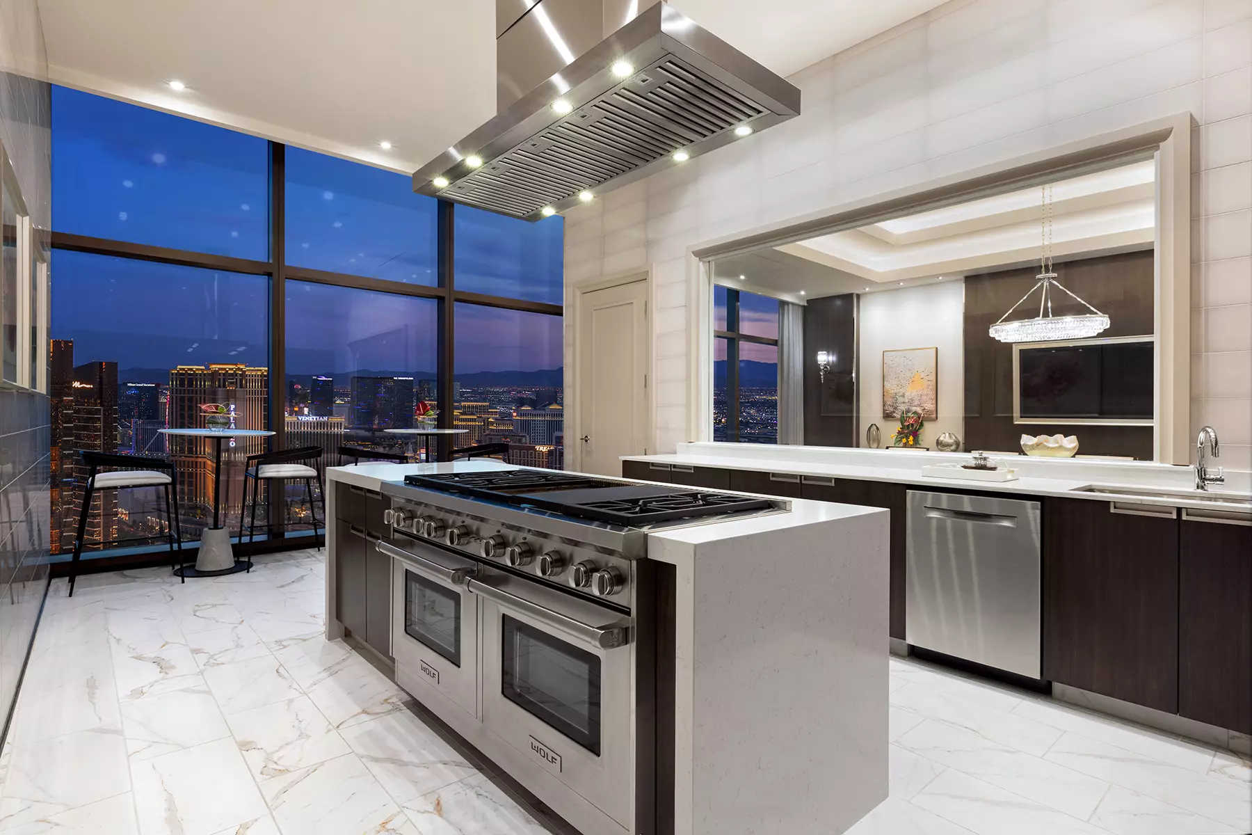 Pengerusi Villa Kitchen di Resorts World Las Vegas