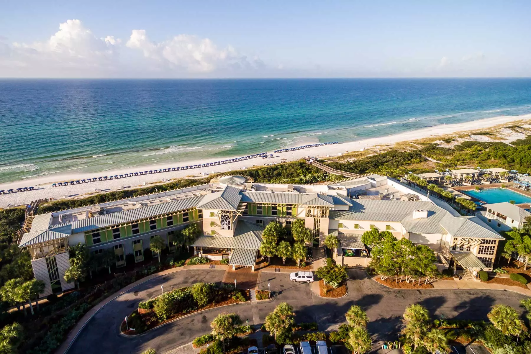 Vista aérea do WaterColor Inn en Florida