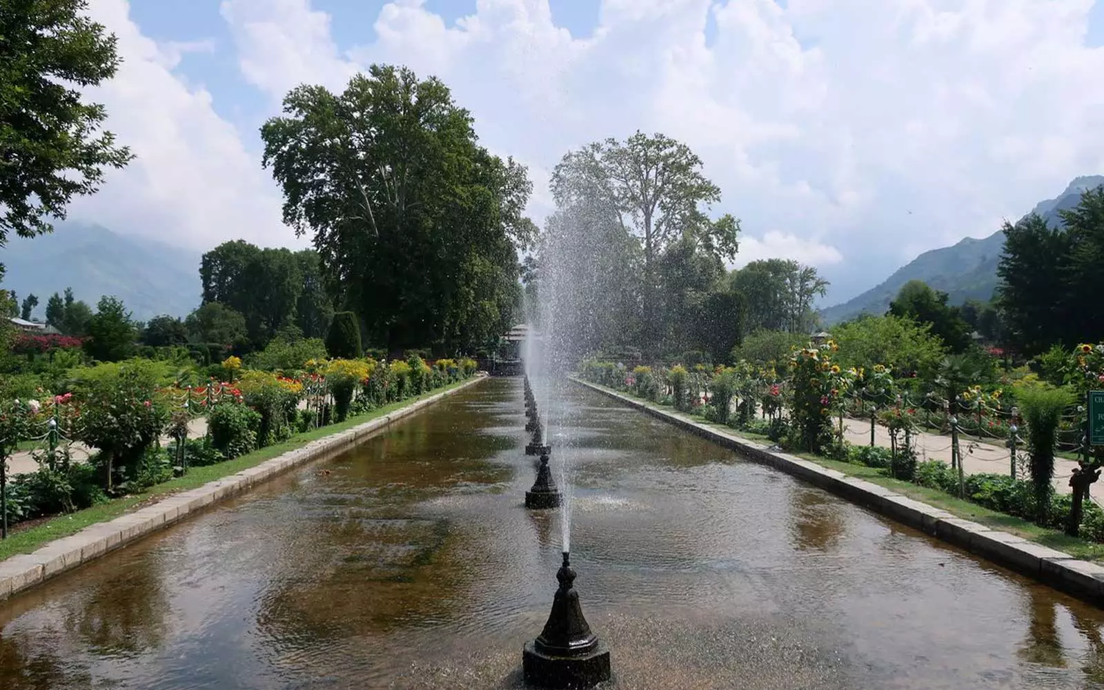 Shalimar Garden, Kasmír