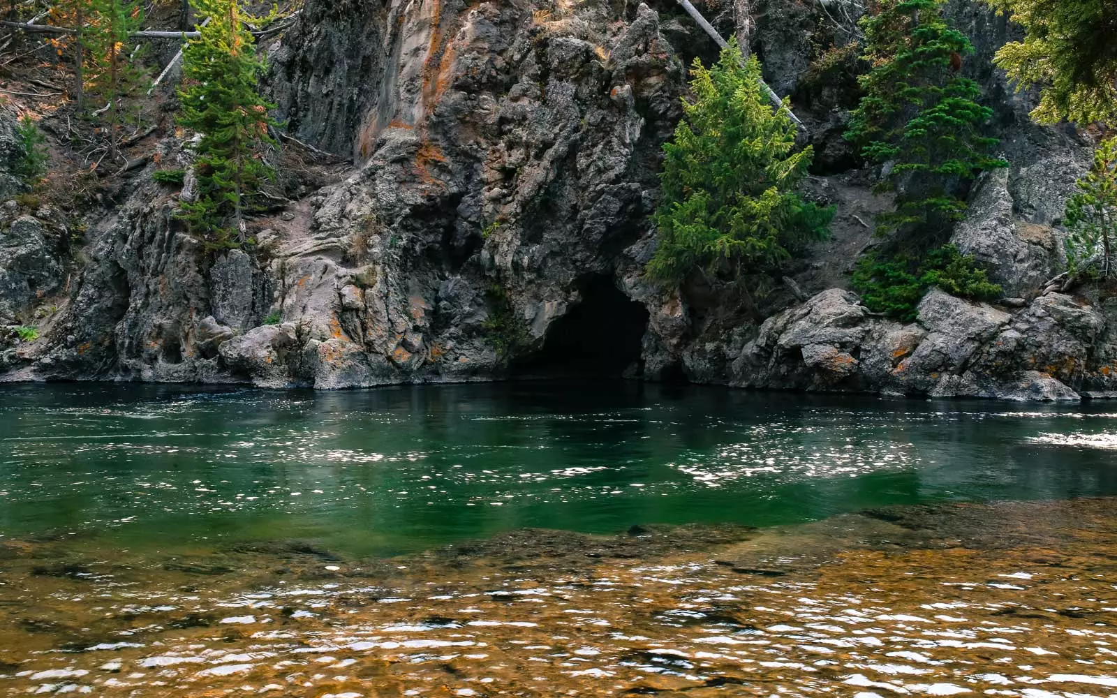 Firehole River Thermal Swimming Area, 동굴, 옐로스톤 국립공원, 와이오밍