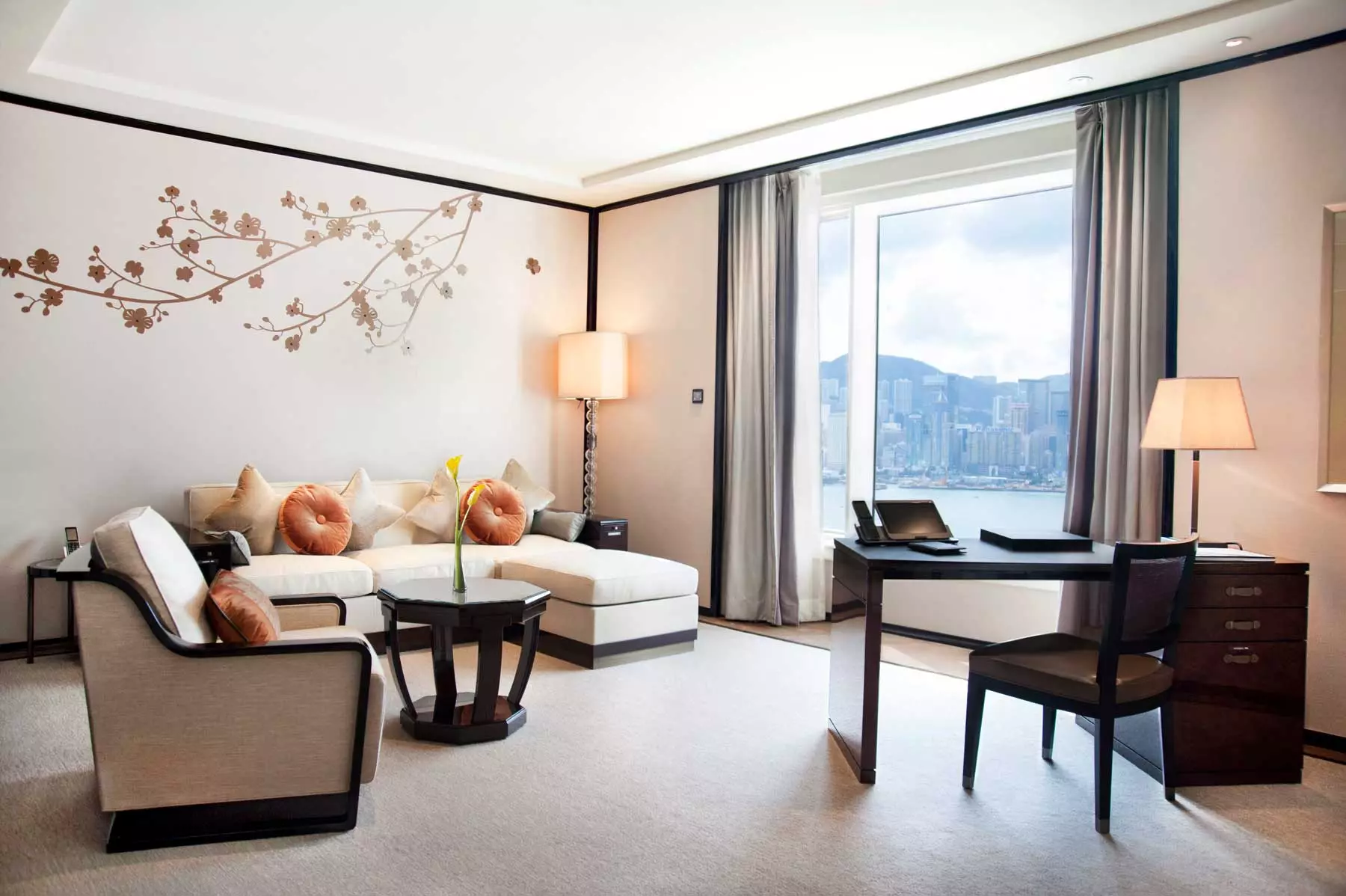 The Peninsula Hong Kong, hotel Deluxe Harbourview Suite, Hong Kong, Čína