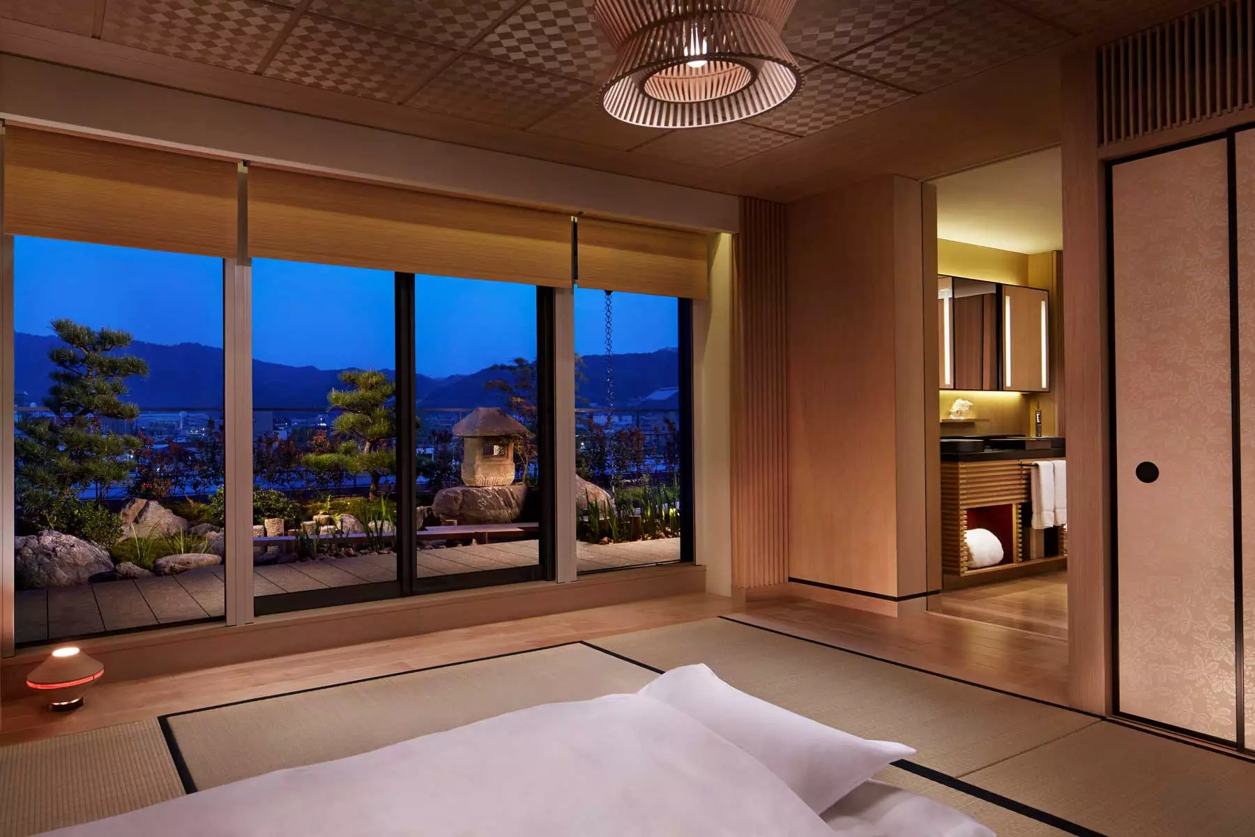 Ritz-Carlton၊ ဟိုတယ် Garden Terrace Suite၊ ကျိုတို၊ ဂျပန်