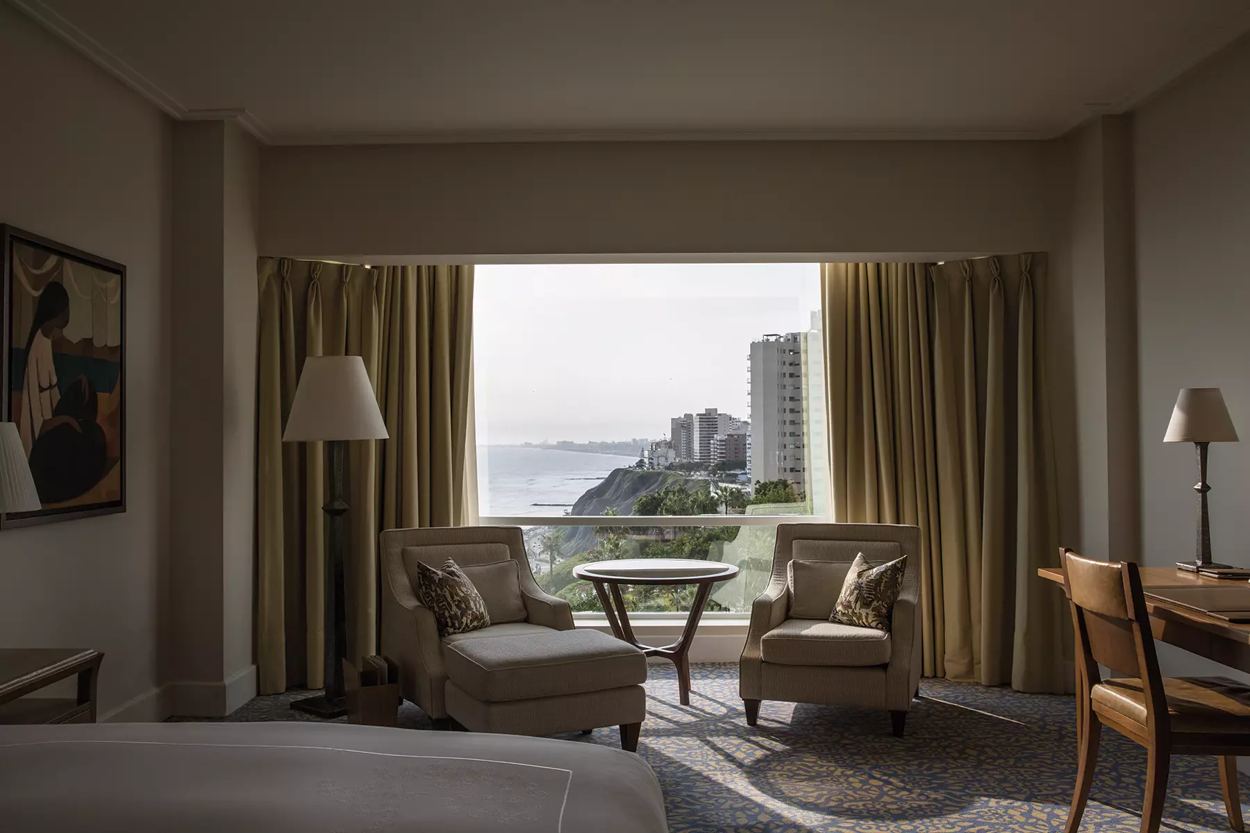 Utsikt från ett sovrum på Miraflores Park, ett Belmond Hotel