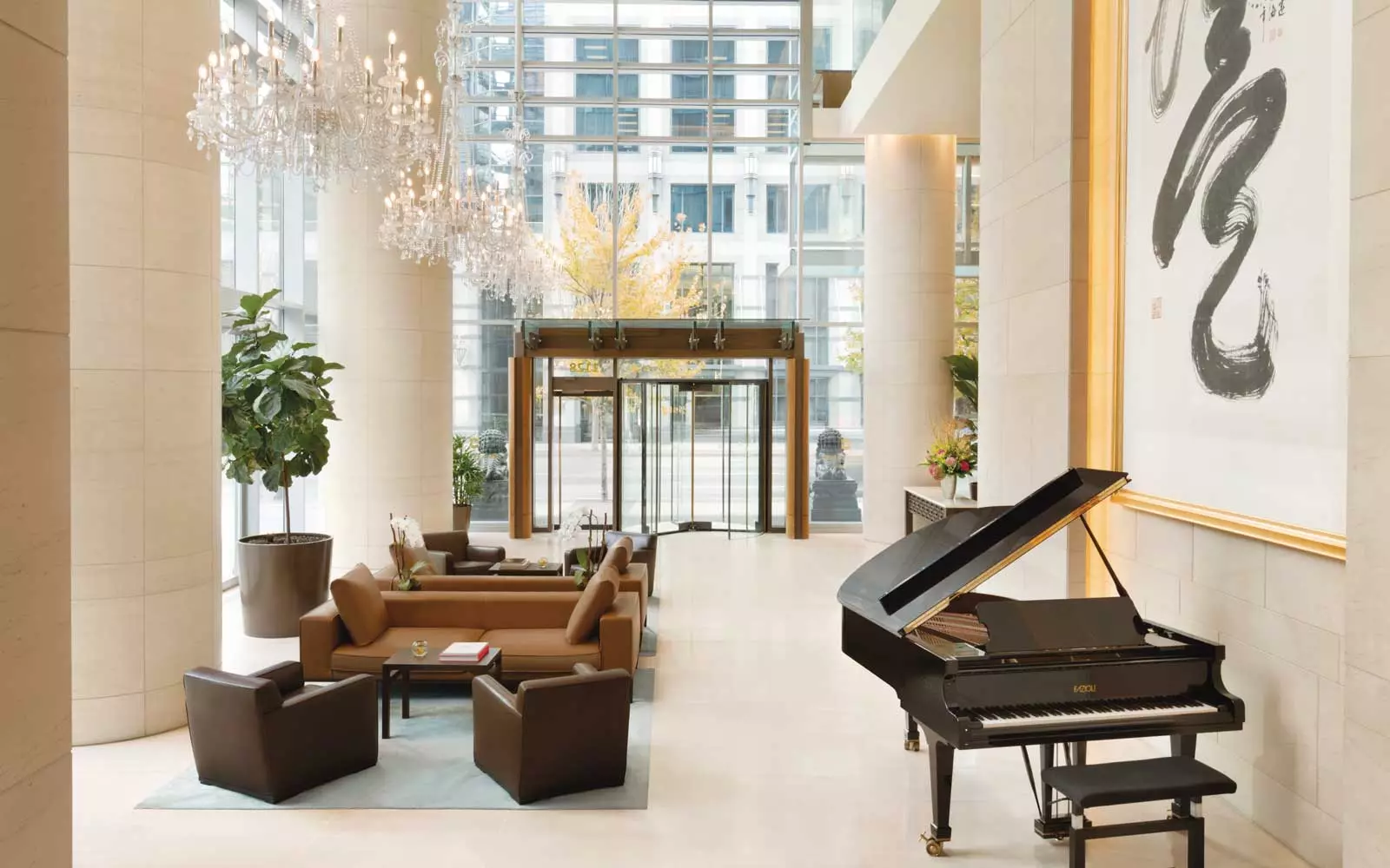 Shangri-La Vancouver'da lobi