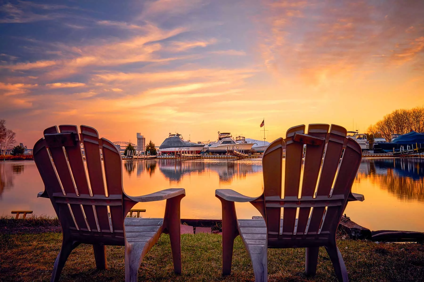 ເພີດເພີນກັບ Sunset ທີ່ສວຍງາມທີ່ Park Point, Duluth, MN