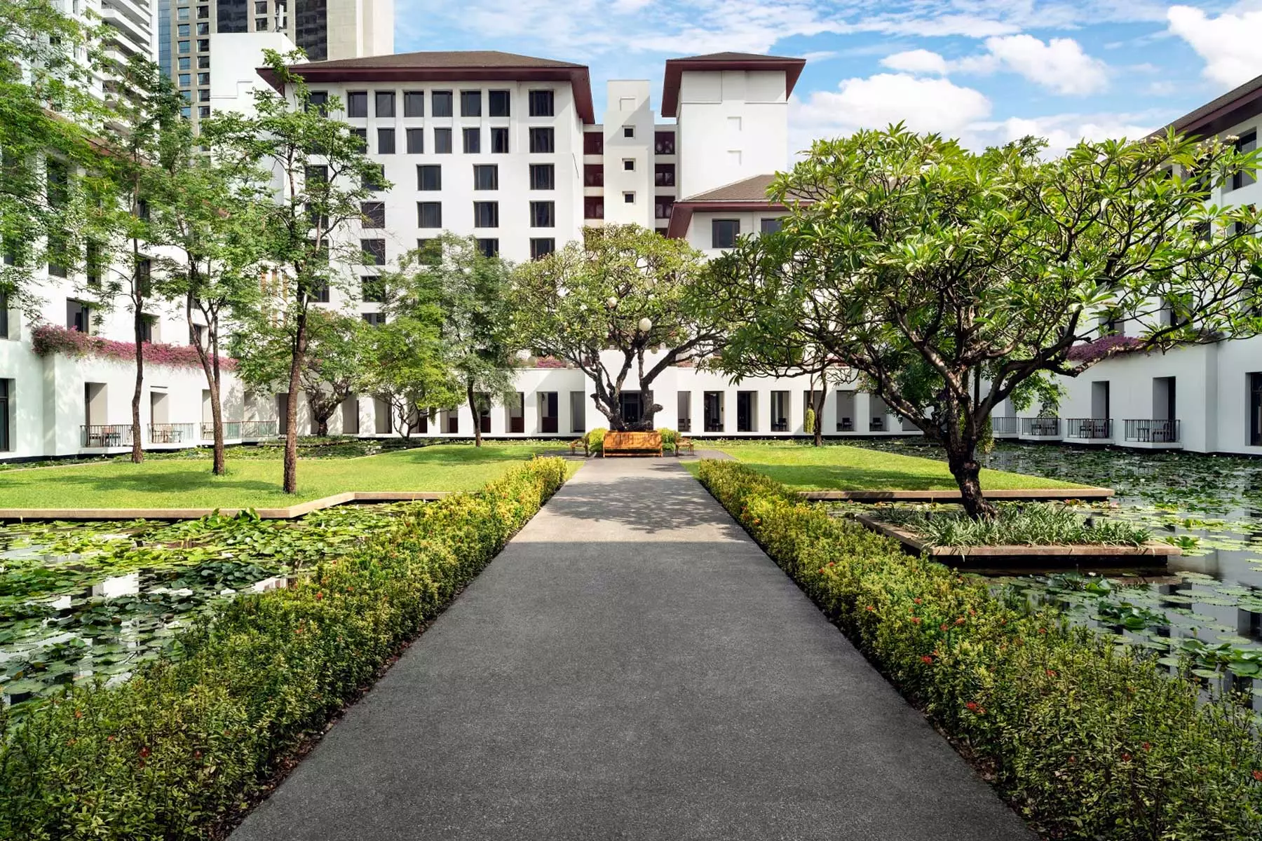 Eksterieur fan de Sukhothai Bangkok, stimd ien fan de bêste hotels yn 'e wrâld