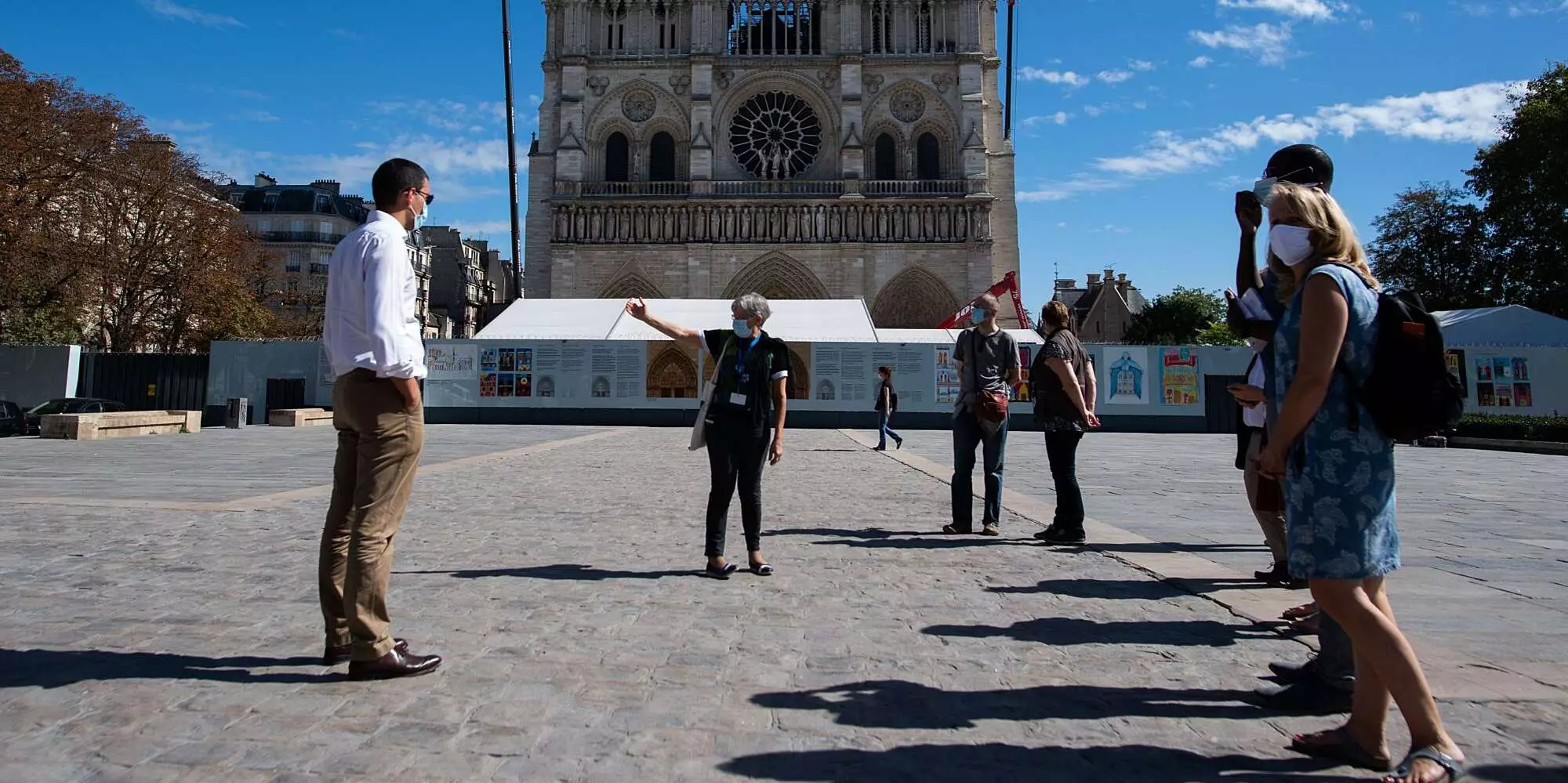 Pariz ponovno odpre kripto Notre Dame za obiskovalce več kot eno leto po požaru