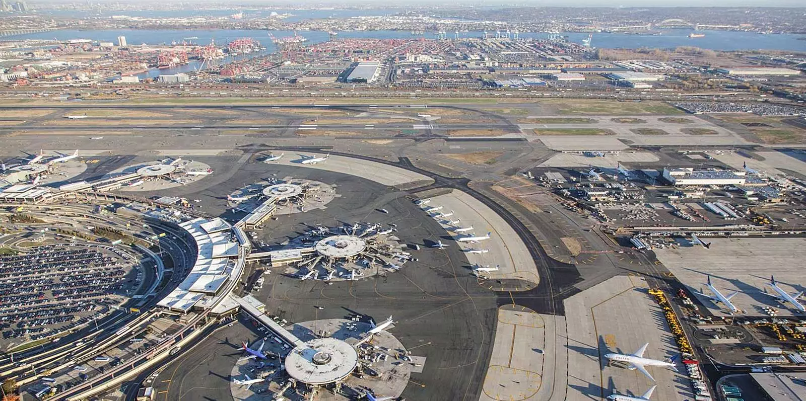 Newark Airport Map and Terminal Guide: Ferfier, iten, en mear