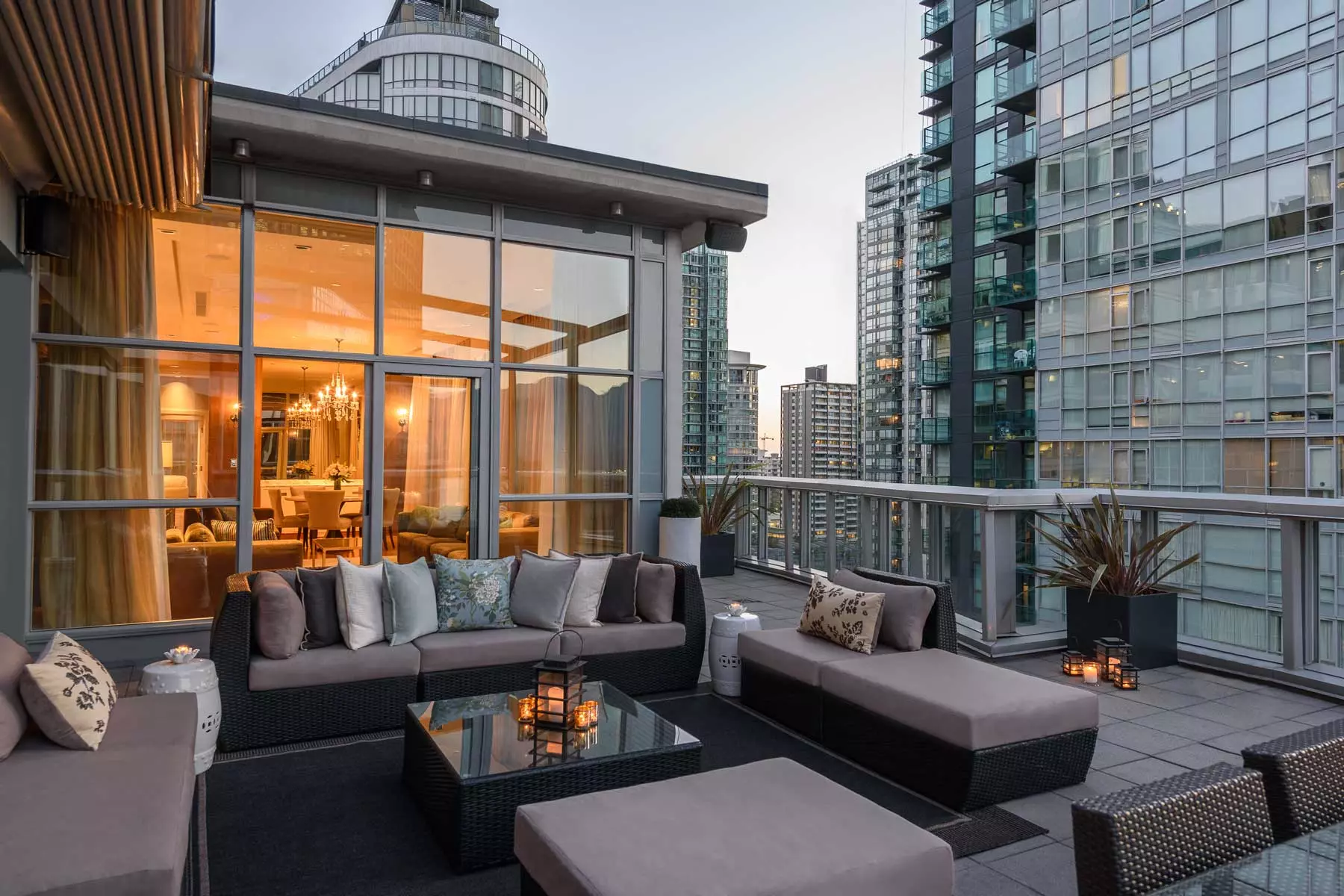 Terraço da suíte no Loden Hotel em Vancouver