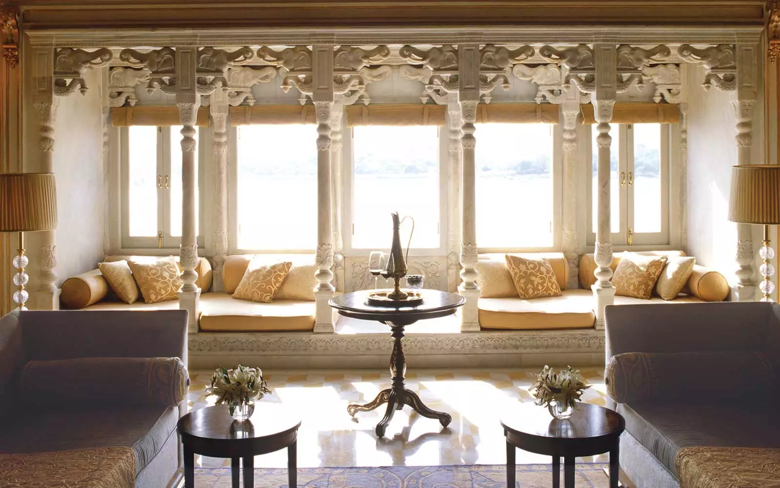 Taj Lake Palace, i Initia