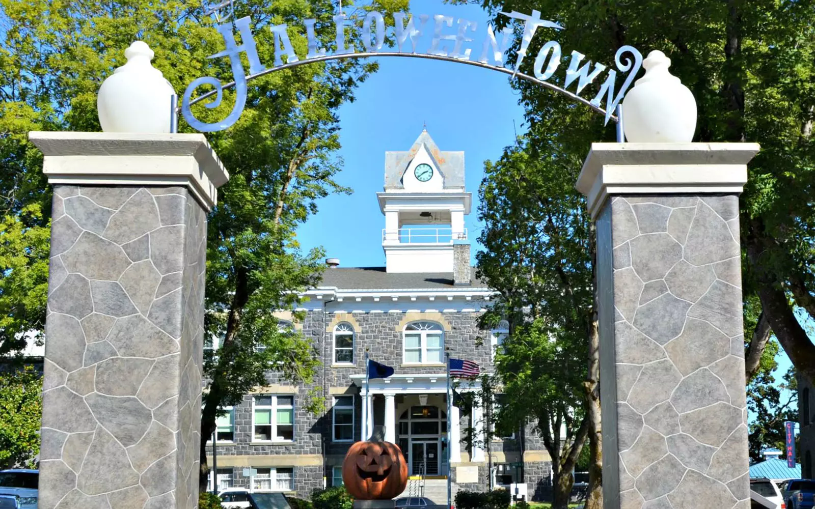 Tinuod nga Kinabuhi Halloweentown