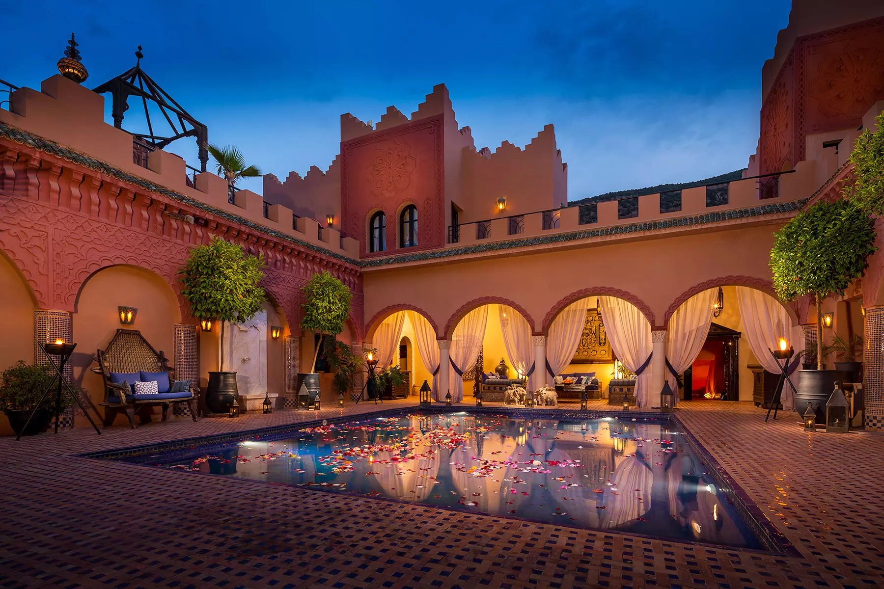 Hồ bơi ở Kasbah Tamadot