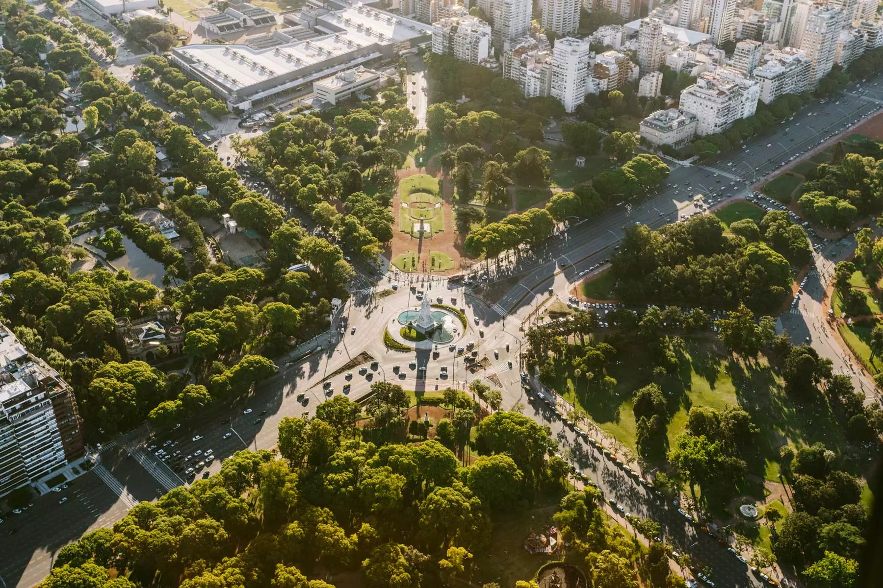 Paisaje Urbano de Buenos Aires, Monumento a la Carta Magna y las Cuatro Regiones