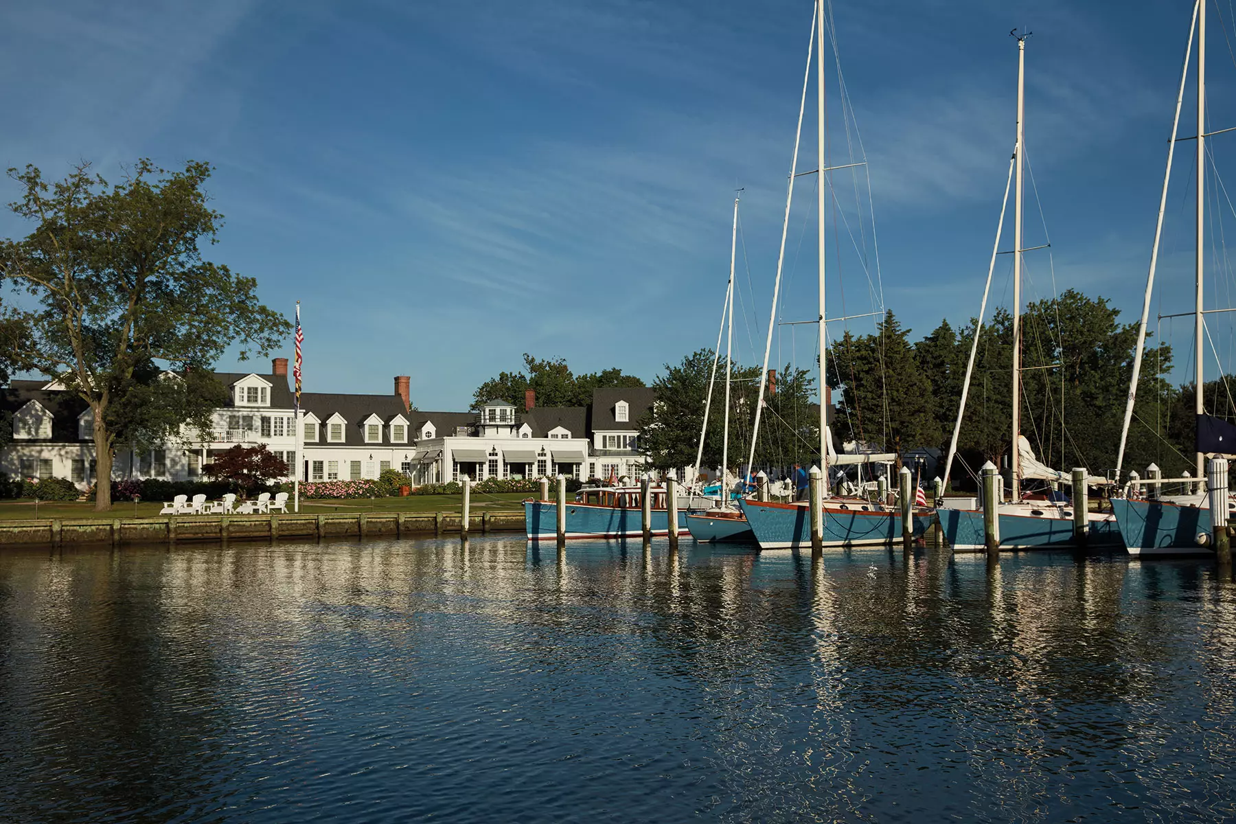 L'esterno e le banchine dell'Inn at Perry Cabin