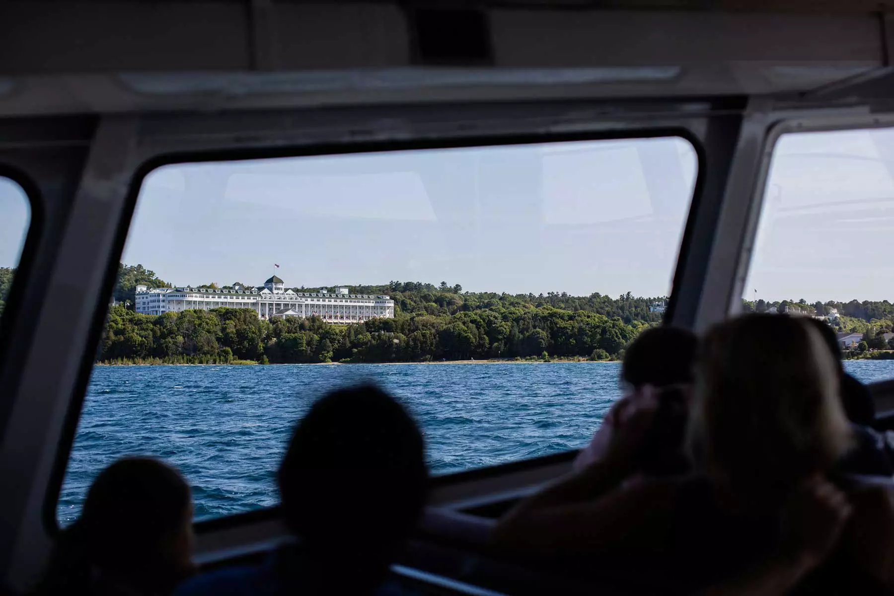 Utsicht fan 'e fearboat nei Mackinac Island, Michigan