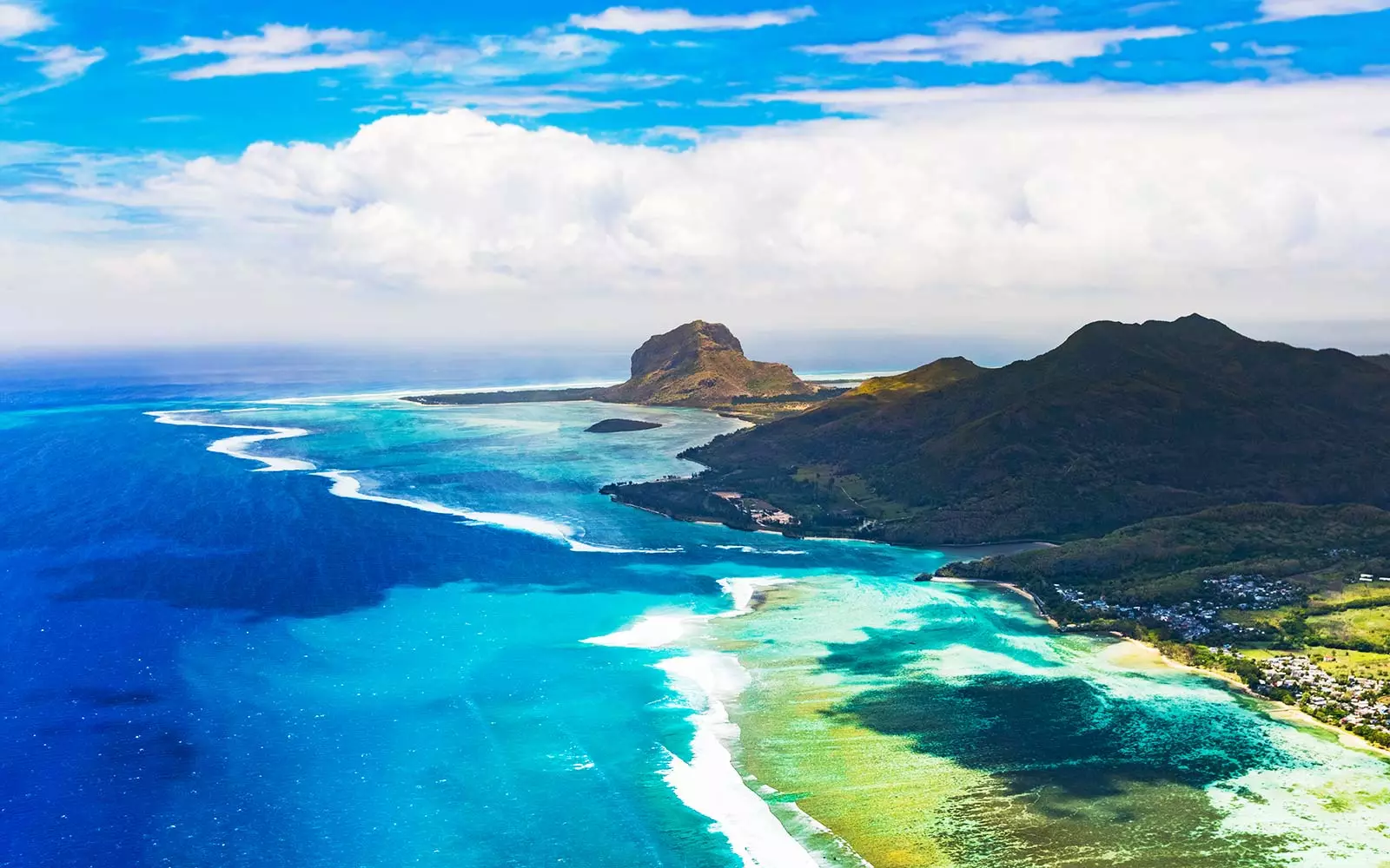 Le Morne Mauritius Underwater Waterfall