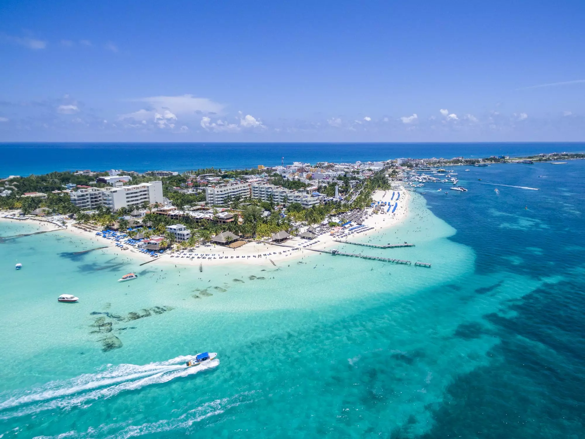 Nhìn từ trên không của Isla Mujeres, Mexico