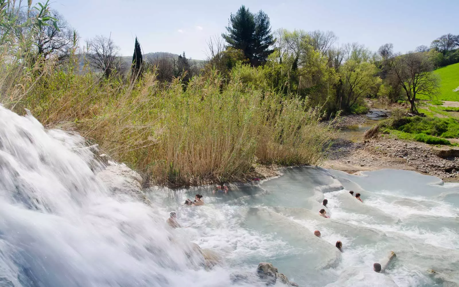 Source chaude d'eau sulfureuse, Saturnia, Toscane, Italie.