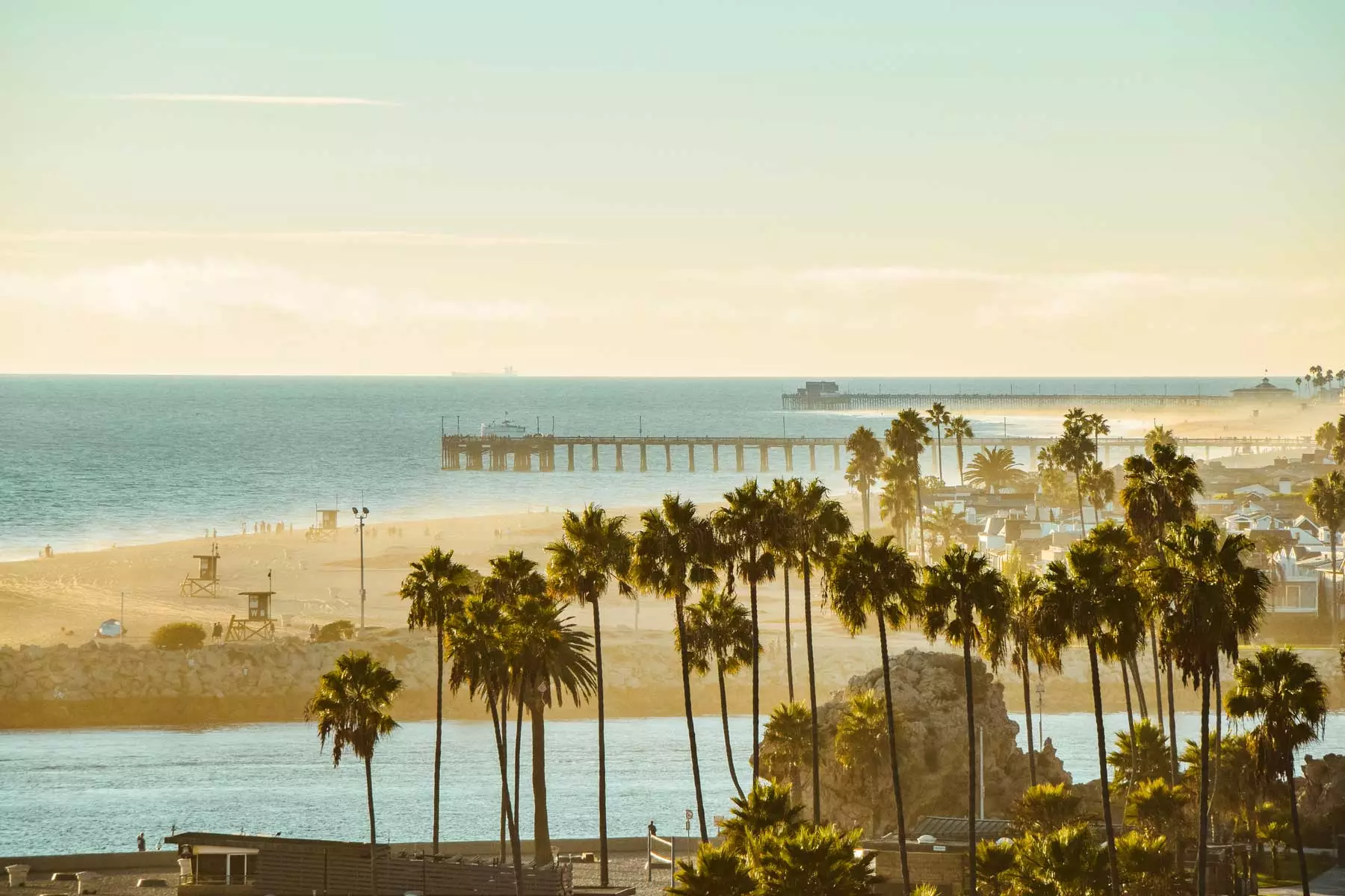 La bonica vista des de la petita platja estatal de Corona a Corona del Mar o