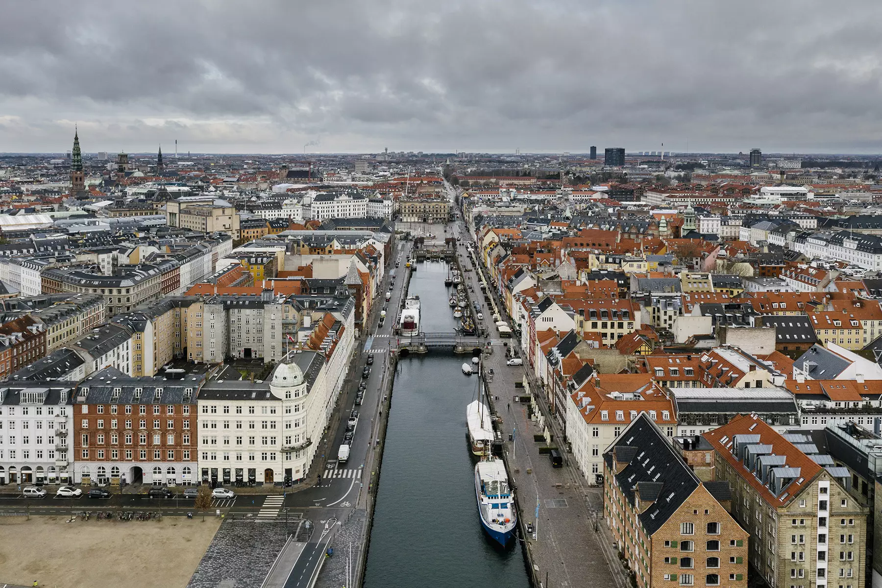 Area wisata Nyhavn ing Copenhagen, Denmark
