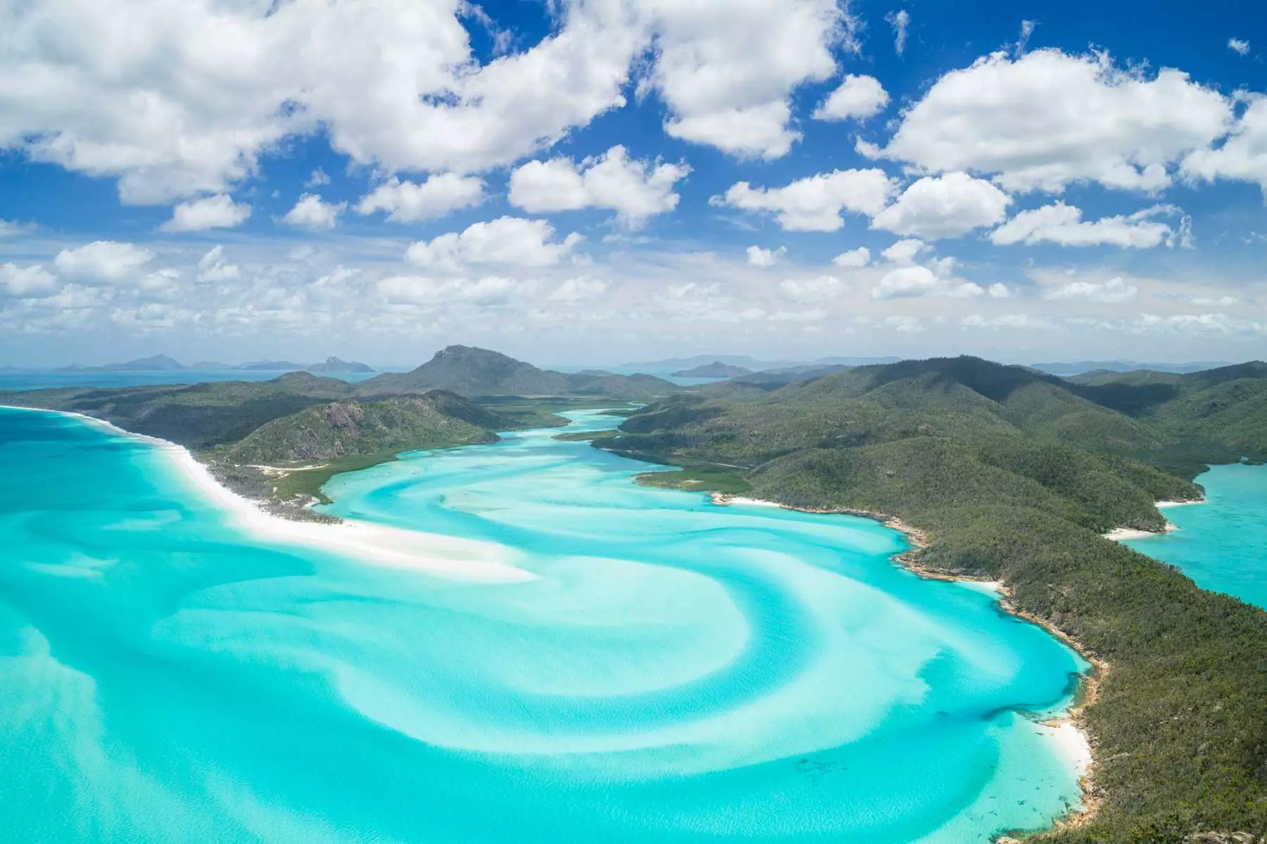 Pamje ajrore e Ishujve Whitsunday, Great Barrier Reef, Queensland, Australi