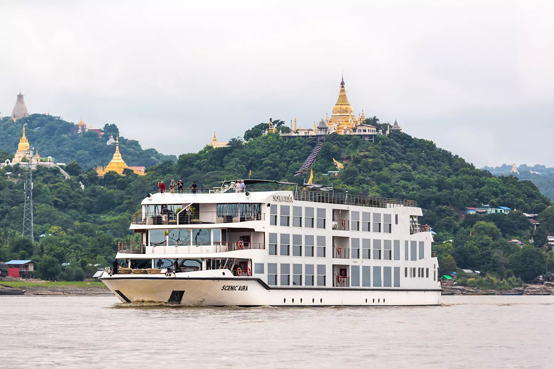 Scenic Aura de Scenic Cruises în Myanmar