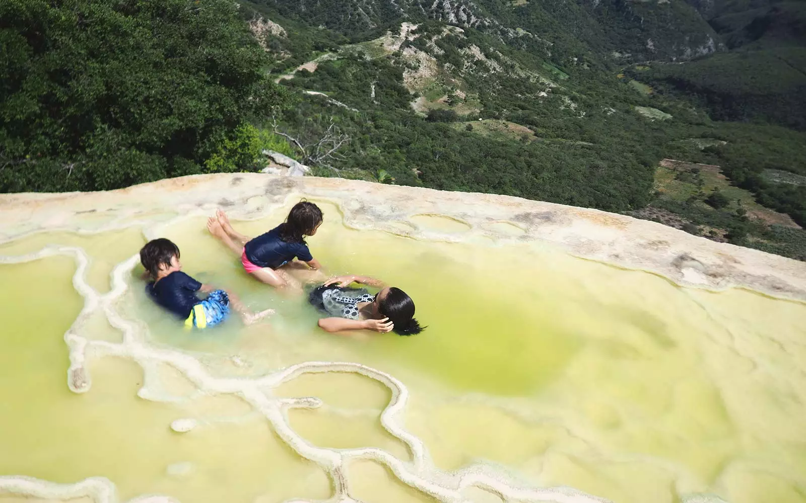 Hierve el Agua, naturalne formacje skalne słony wodospad Oaxaca Minerały Meksyk