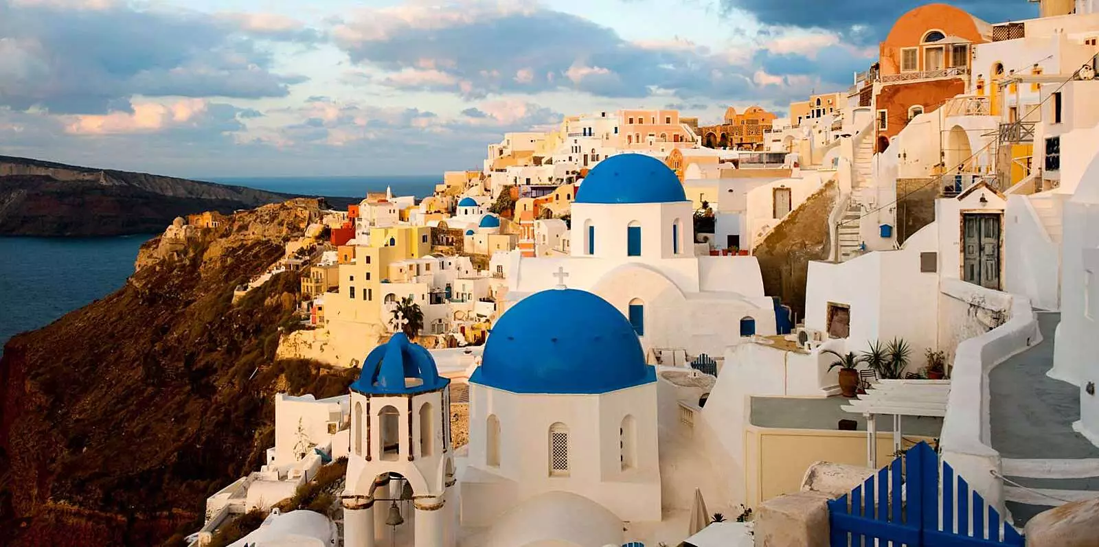 Santorini'nin 8 Sırrı