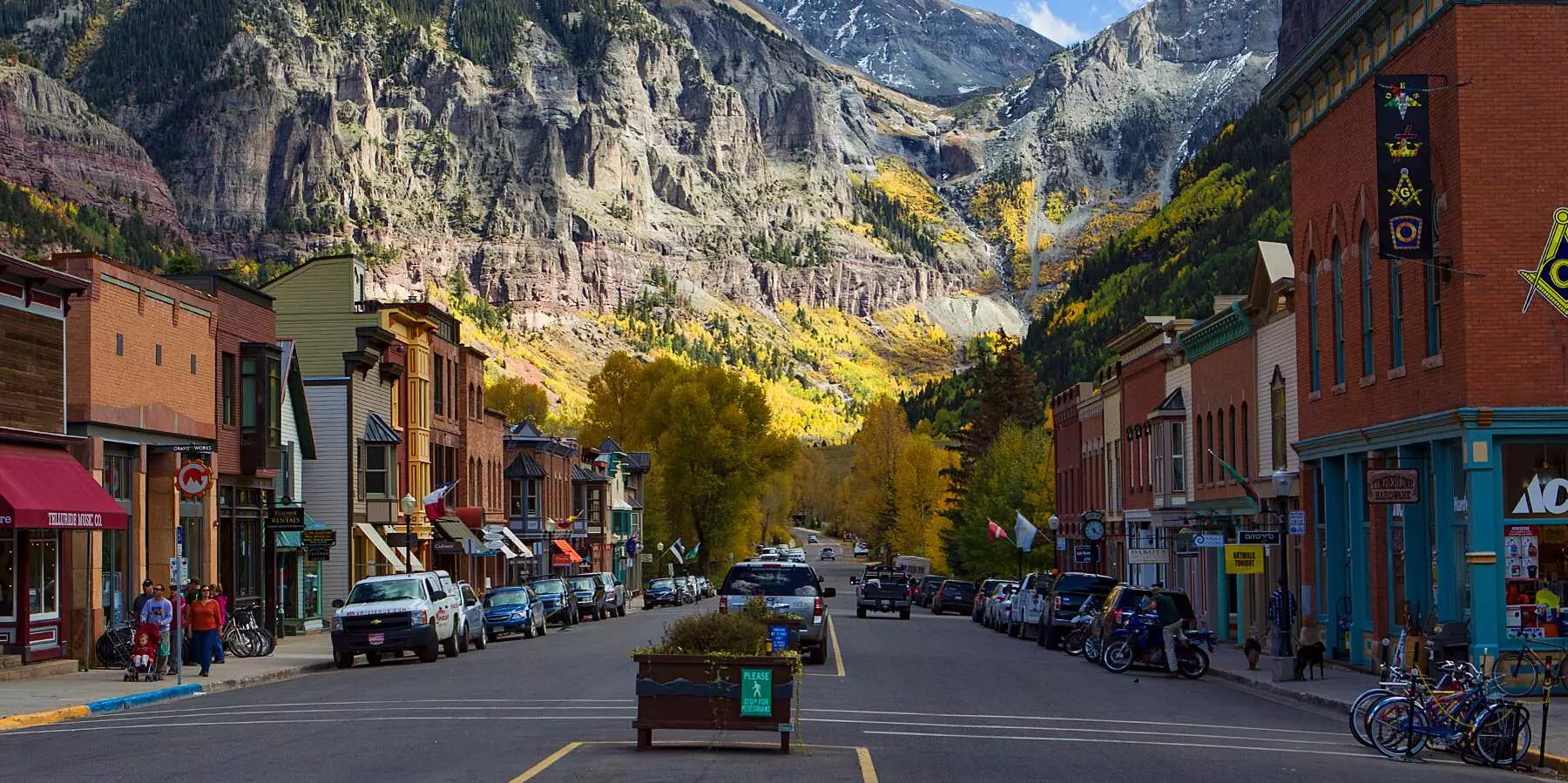 10 bästa Colorado-städerna för sommarsemester, enligt en lokal