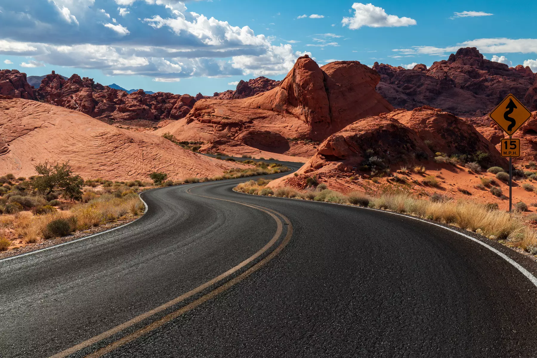 Dramatiese Valley of Fire State Park Landskap-uitsigte