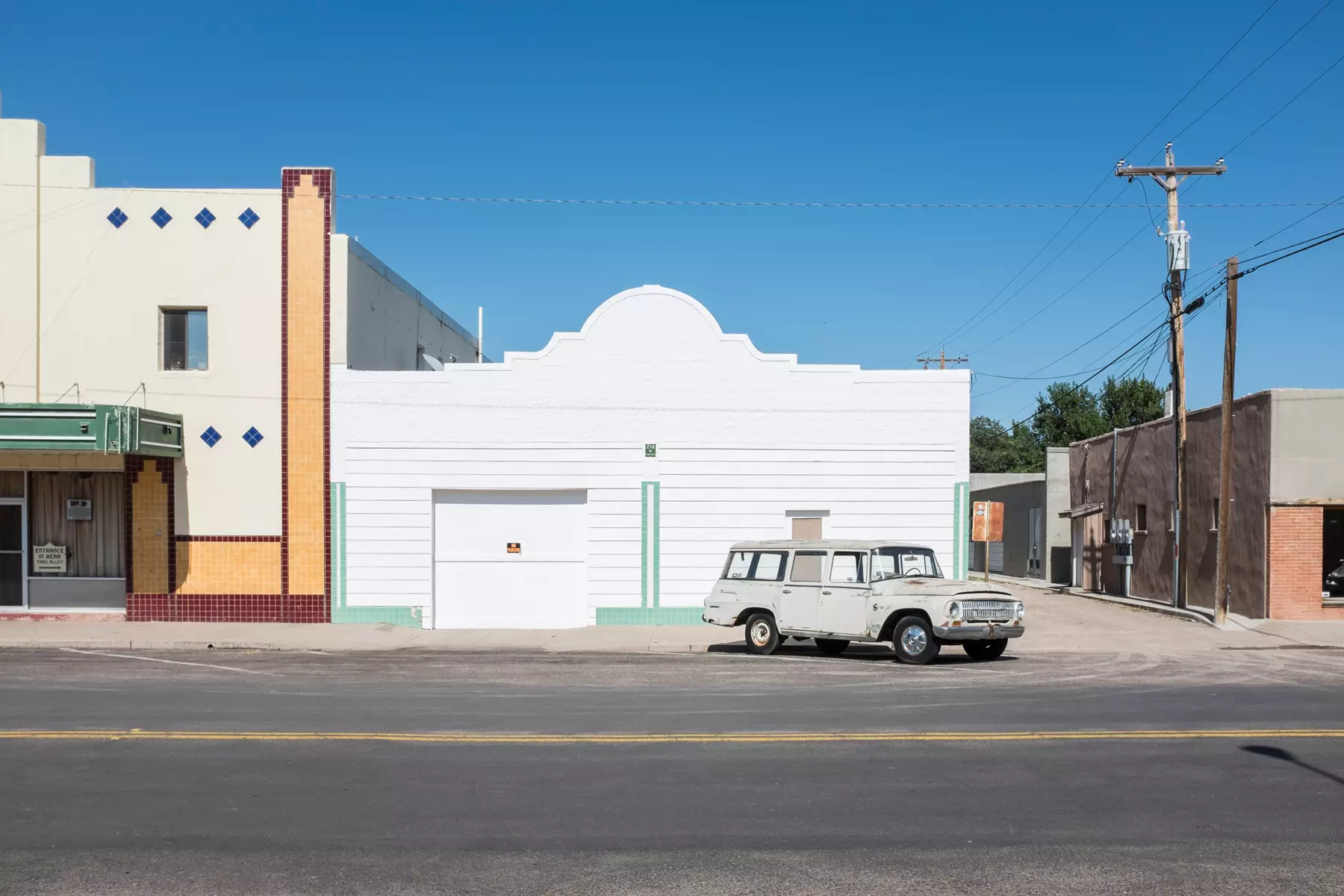 Estrada principal en Marfa, Texas