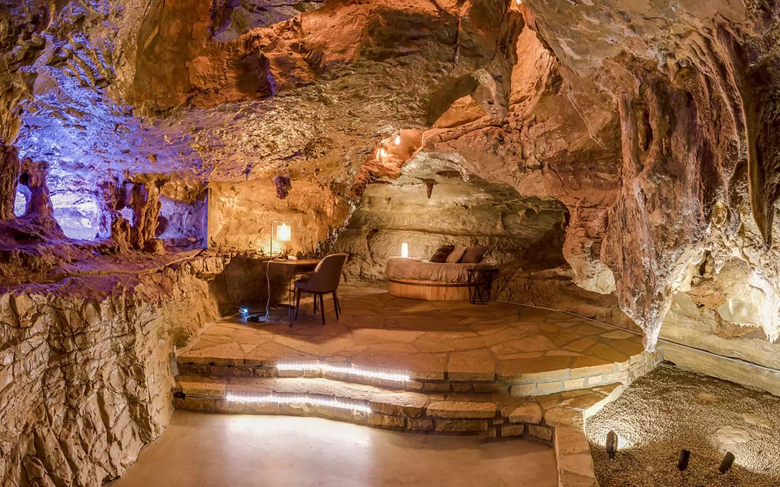 Beckham Cave House v Arkansasu