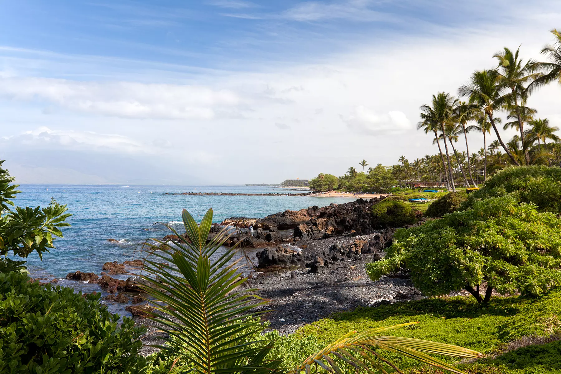 Coastal view sa resort vacation area ng Wailea Maui, Hawaii.