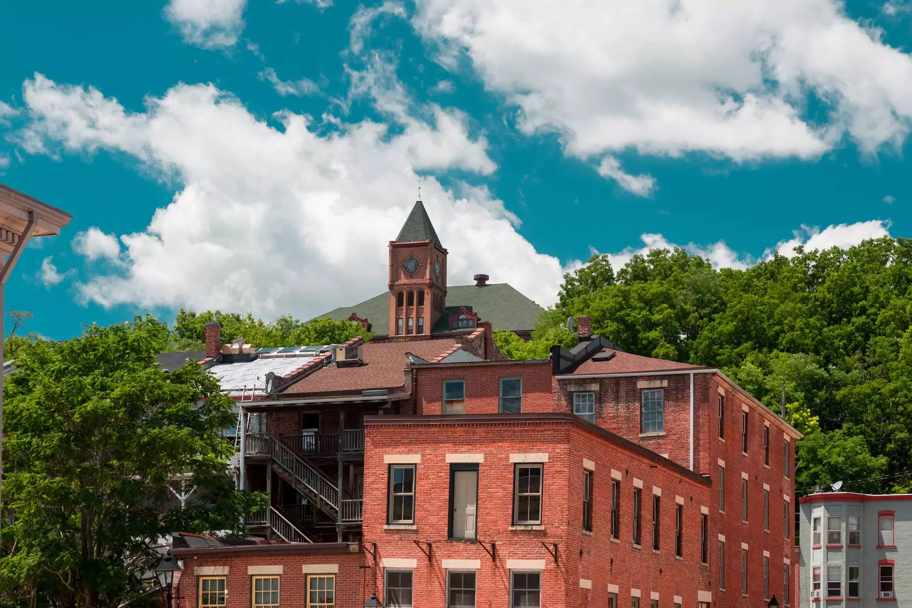 Gammel bygning på en gade i Galena, Illinois