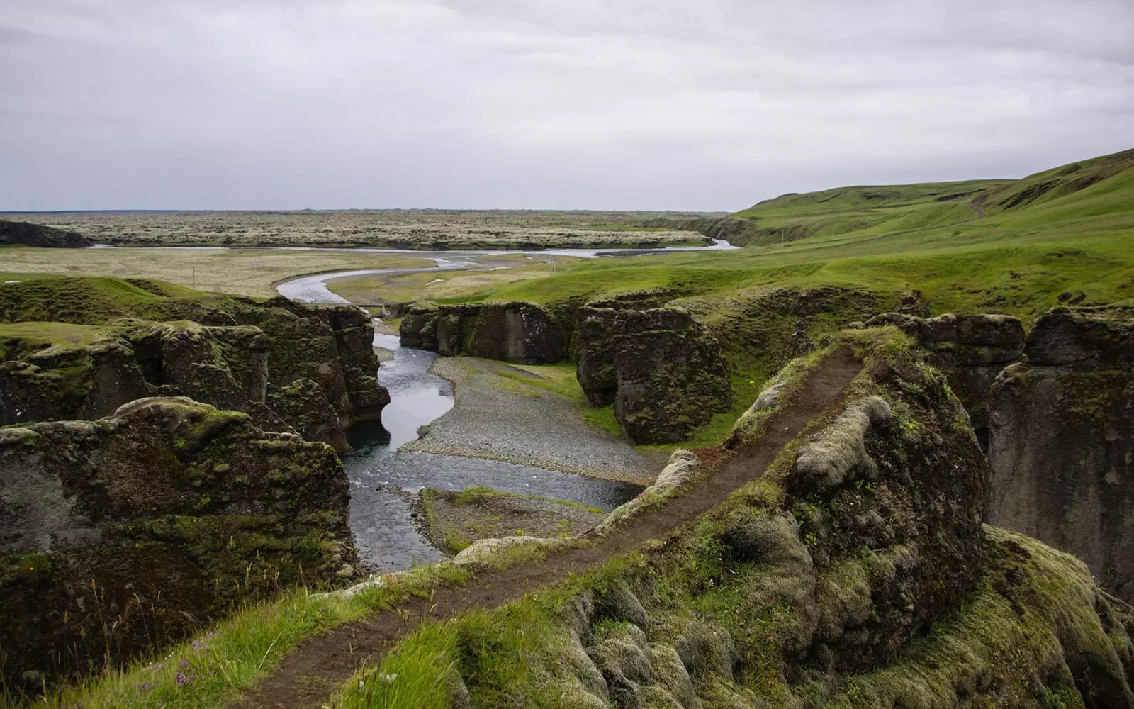 Kanjono Fjaðrárgljúfur