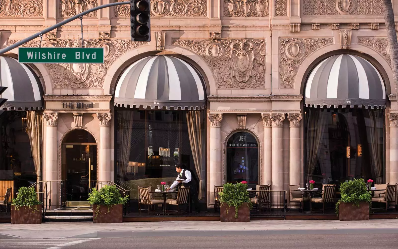 Entrada ao Beverly Wilshire. un Hotel Four Seasons