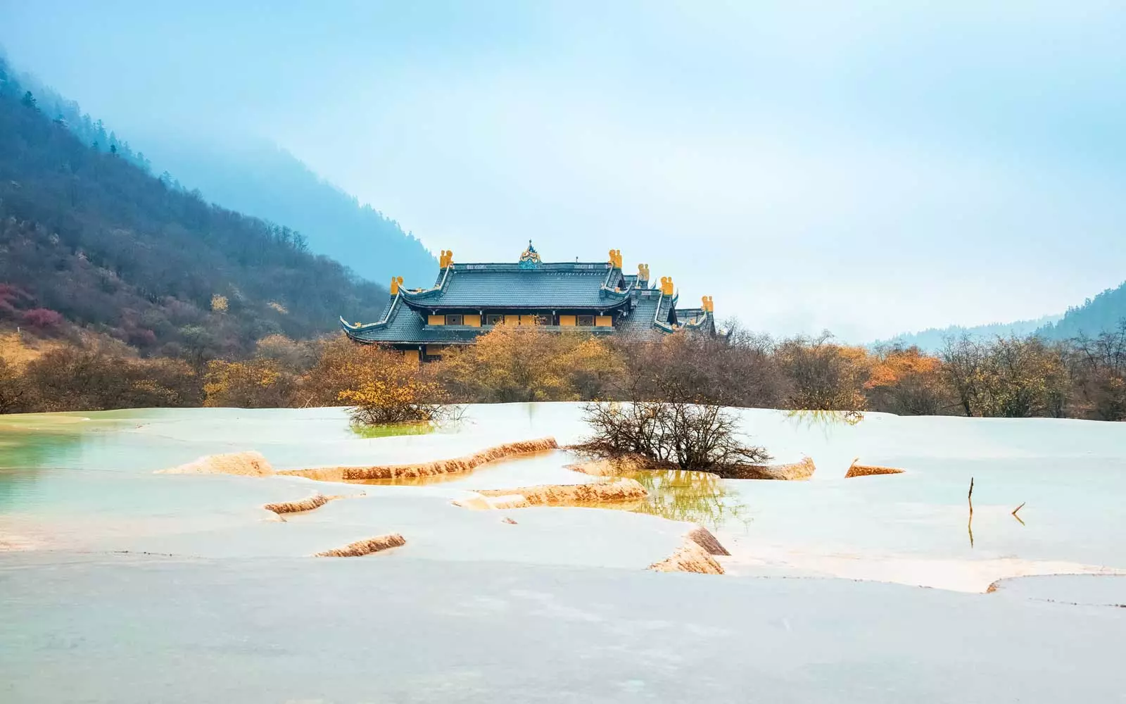 චීනයේ Huanglong ජාතික වනෝද්‍යානය, කහ මකර නිම්නය