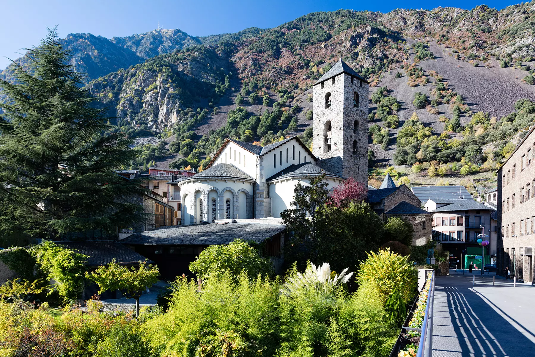 Iglesia románica de Sant Esteve del siglo XII, Andorra la Vella