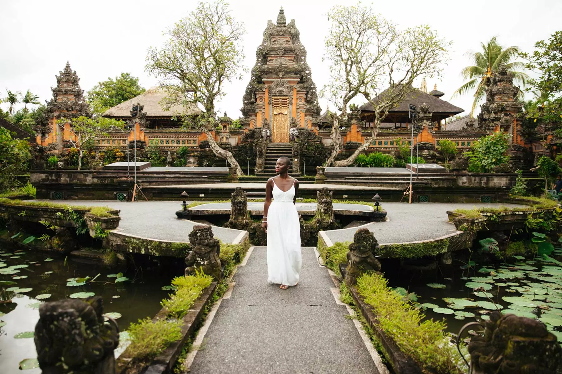 Jessica Nabongo v Ubude, Bali, Indonézia