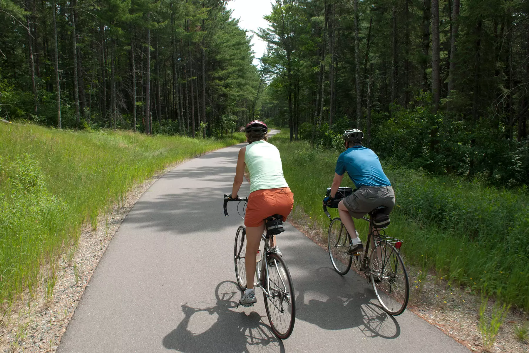 Pagbibisikleta sa Heartland/Paul Bunyan bike trail