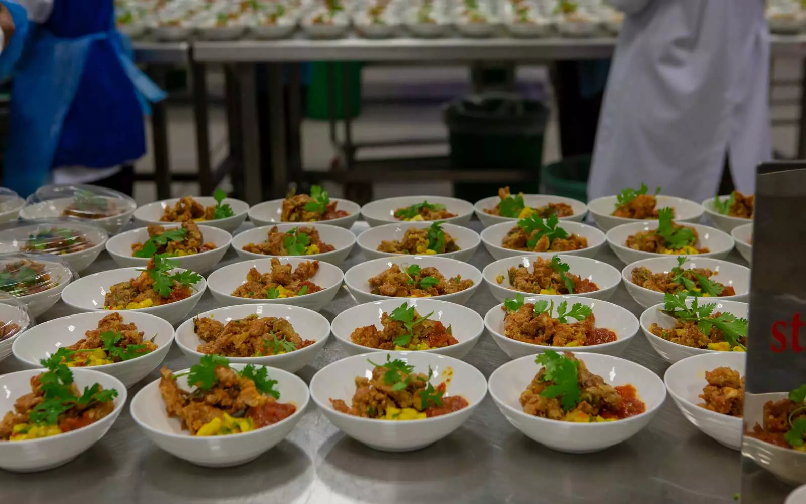 Hot gerjochten wurde taret en plated om te laden op fleantugen foar oankommende flechten.