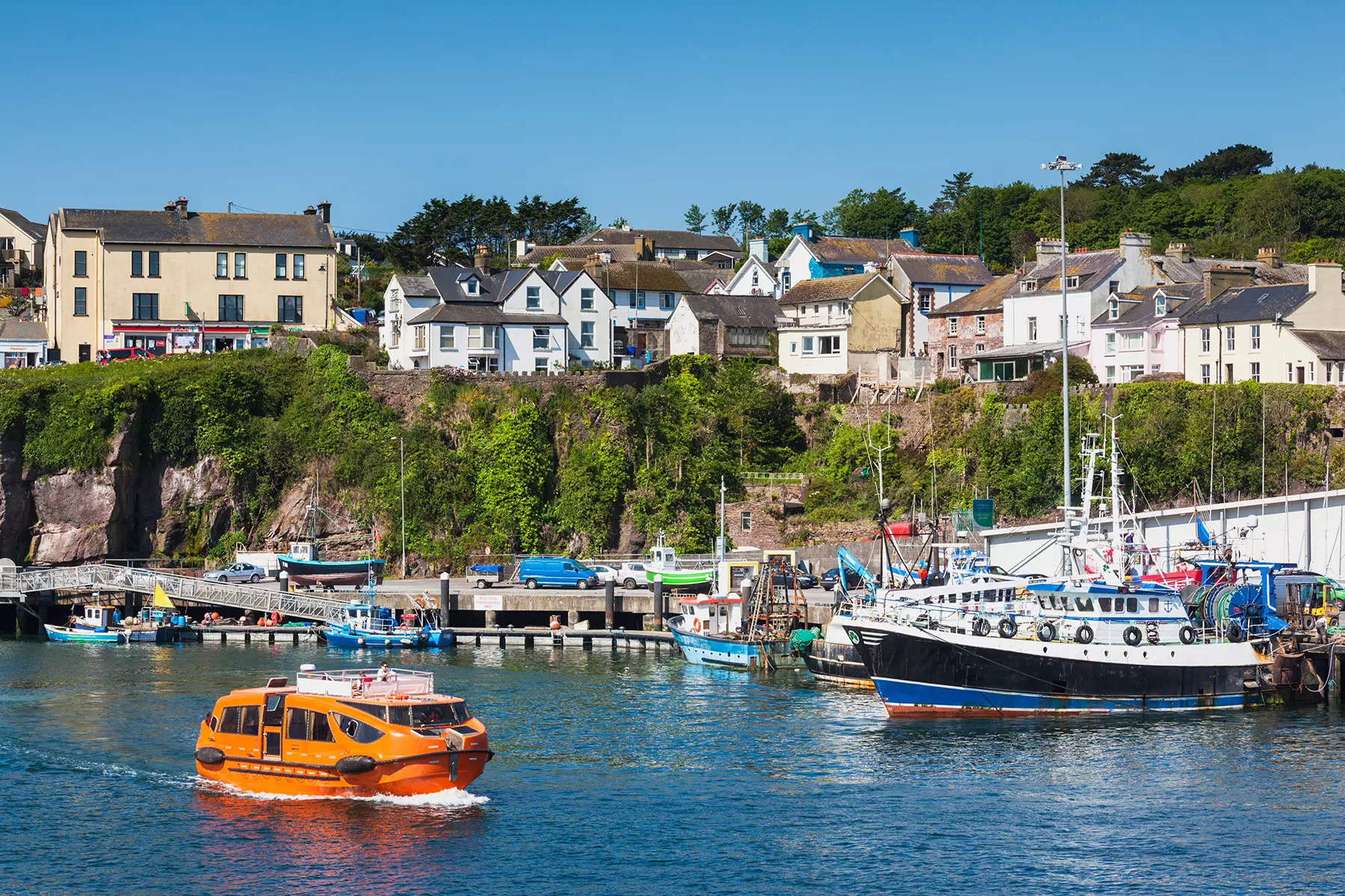 L'Irlanda, nella contea di Waterford, Dunmore East, vista sul porto