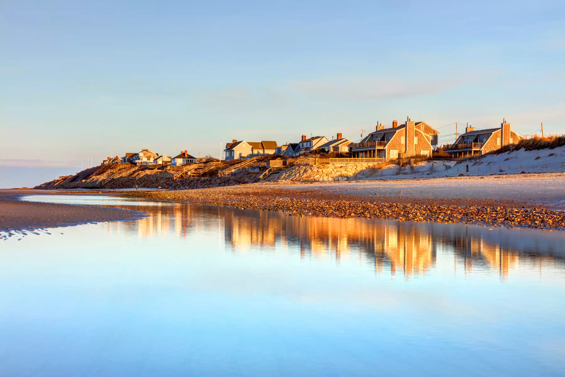 Mayflower Beach hauv Dennis ntawm Cape Cod.