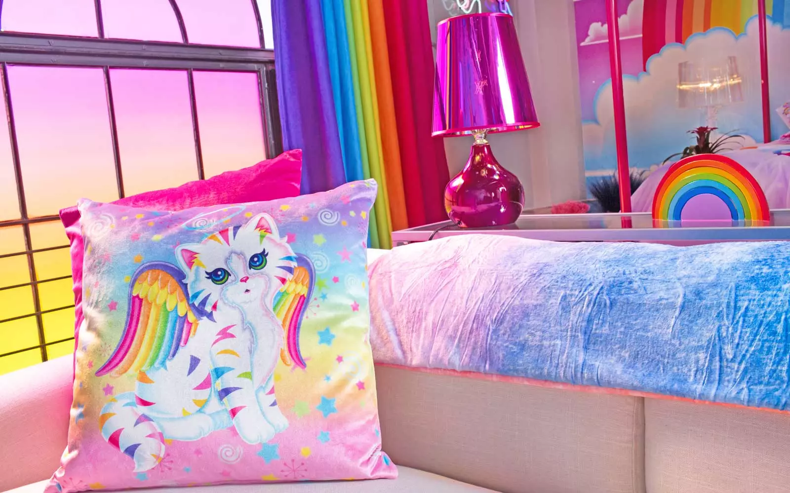 Lisa Frank x Amahoteri.com