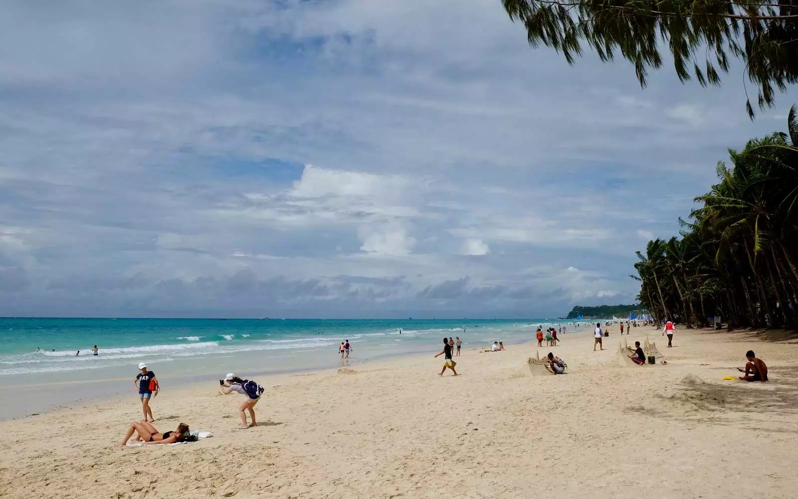 Touristes sur l'île de Boracay