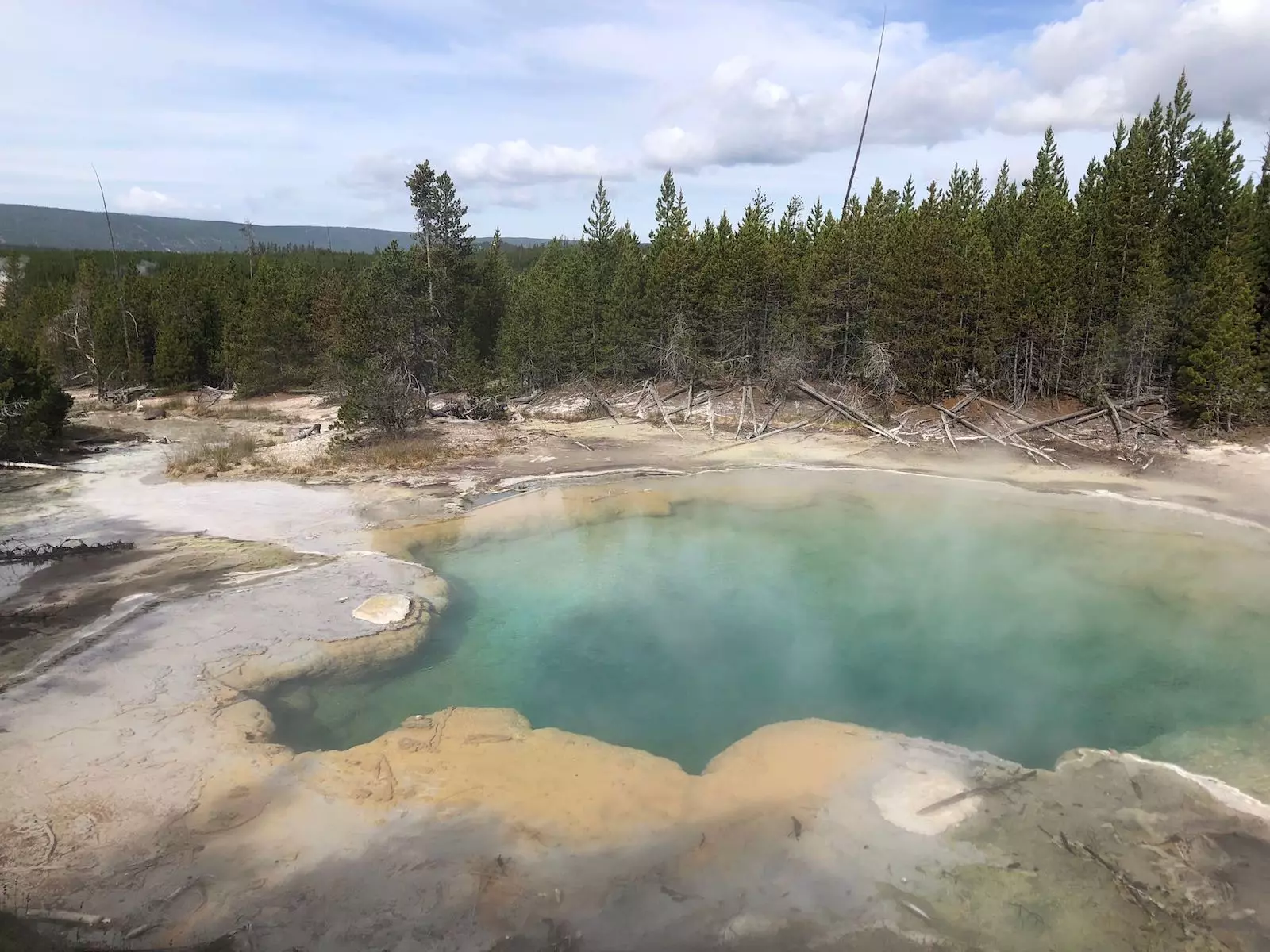 ອຸທະຍານແຫ່ງຊາດ Yellowstone Hot Spring