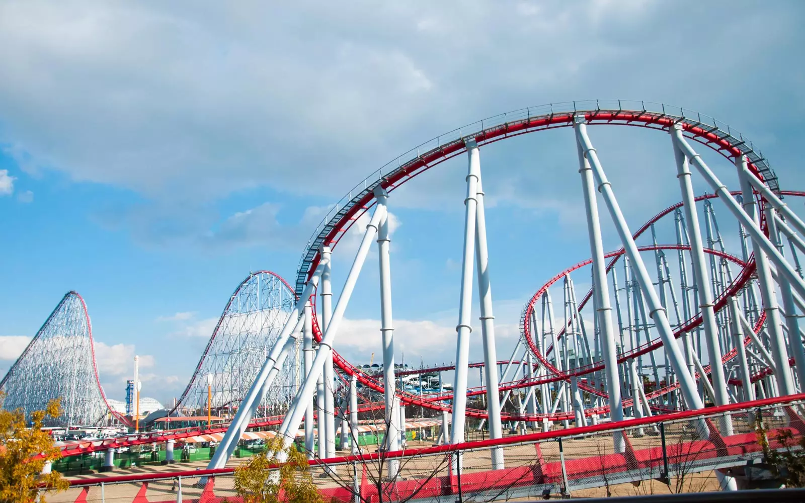 Oțel Dragon Rollercoaster