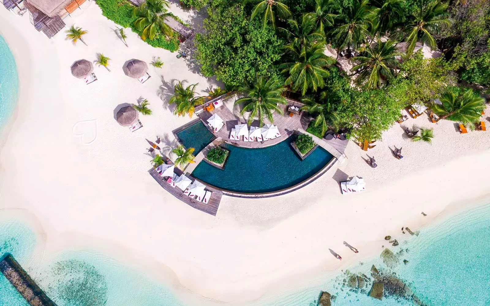 Constance Moofushi Resort Malediwy