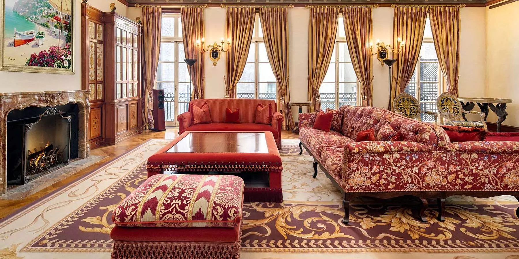 Ang Gianni Versace's New York City Mansion Just Hit the Market for $70 Million — Tingnan ang Hindi Kapani-paniwalang Mga Larawan